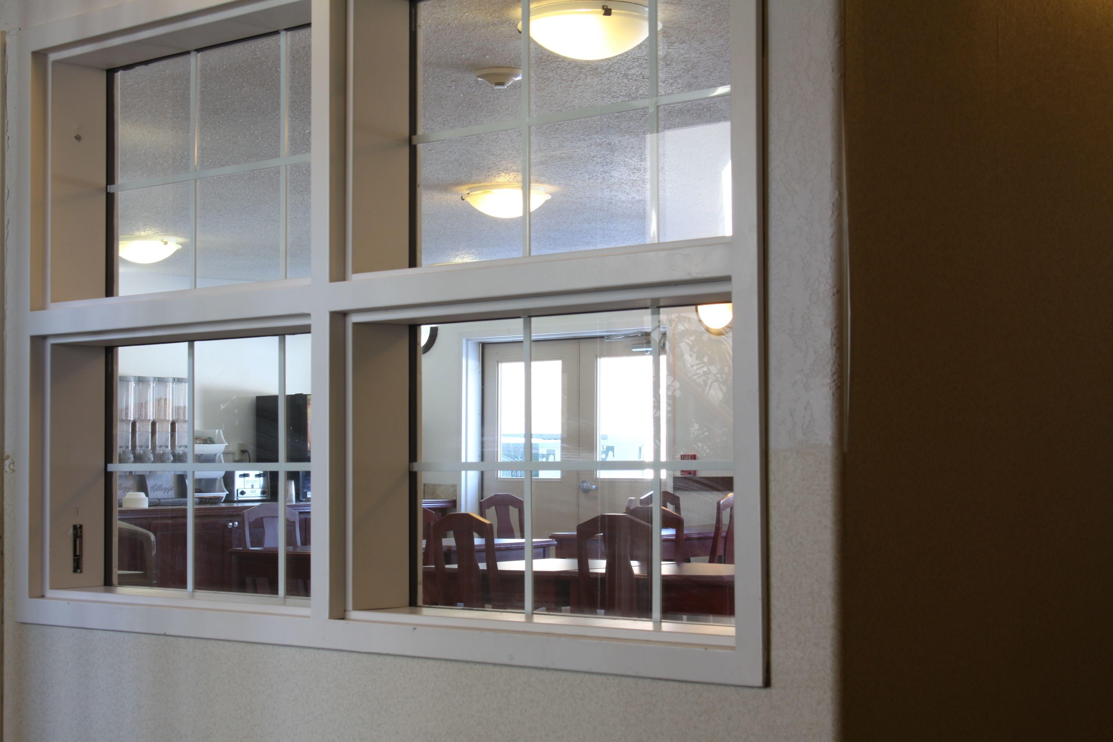 SUNSET INN AND SUITES, SIOUX LOOKOUT
